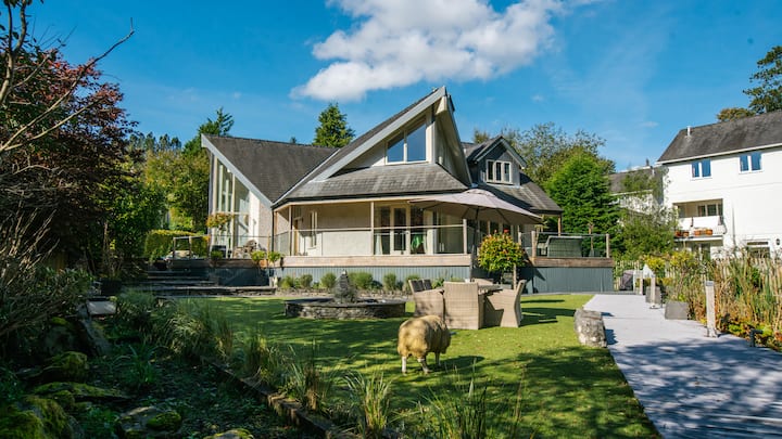 Modern, Spacious House, Hot Tub, Private Grounds - Newby Bridge