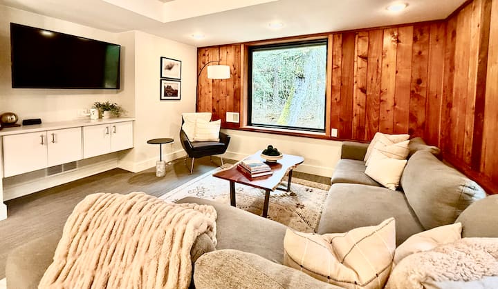Moose Meadows Hideaway~ Breathtaking 2 Bdrm Home - Anchorage, AK