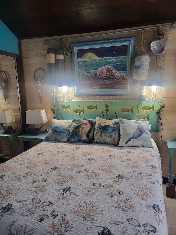 Mermaid Suite @ K House - Crescent City, CA