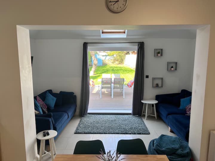 Boscombe Beaches-10 Min Walk. Fab4families - Bournemouth