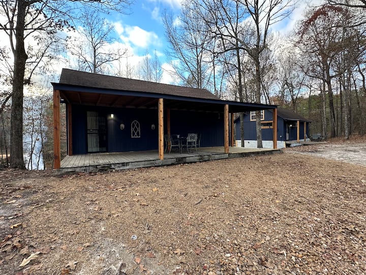 Two Little Cabins In The Trees - Sardis Lake, MS