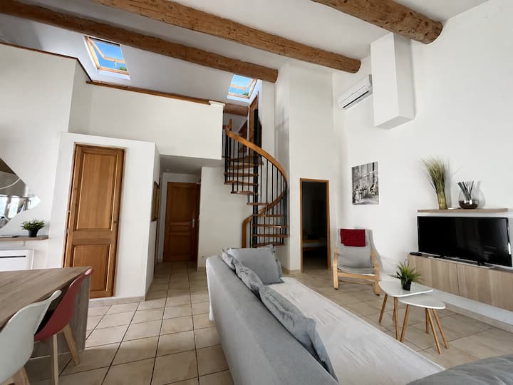 Jolie Maison Très Calme Au Coeur Du Village - Aeropuerto de Marsella-Provenza (MRS)
