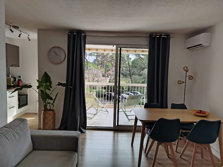 Beau 2 Pièces Dans Un éCrin De Verdure - Saint-Raphaël