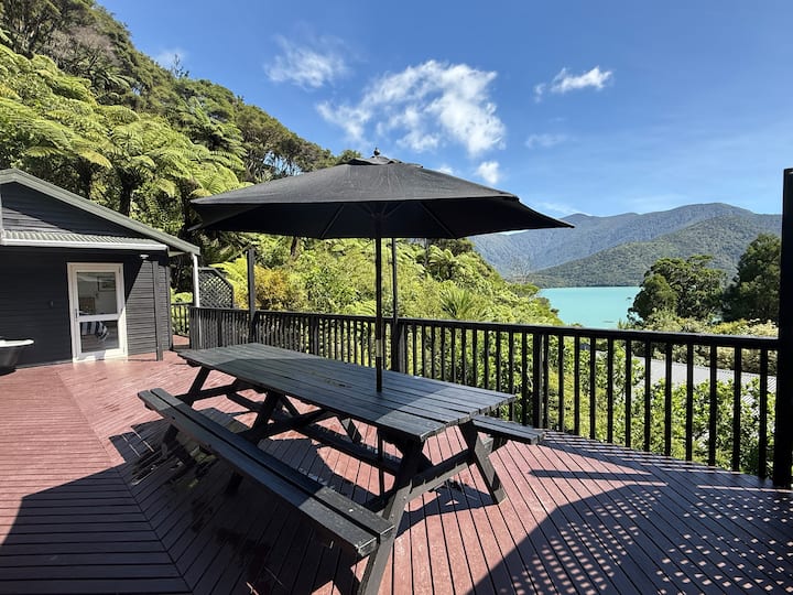 Sandy Bay Tree House, Kenepuru Sound - マールボロー・ディストリクト