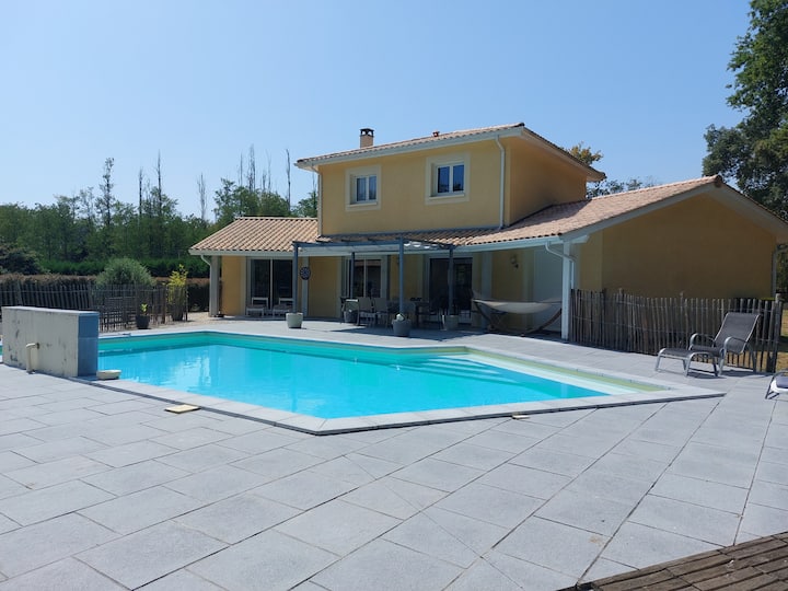 Argilas Maison Familiale Avec Piscine - Mios