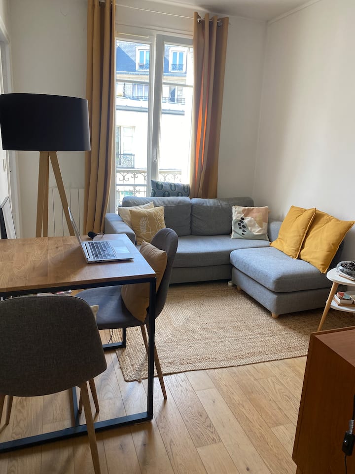 Appartement 2 Pièces Calme Et Lumineux - Paris 18e - París