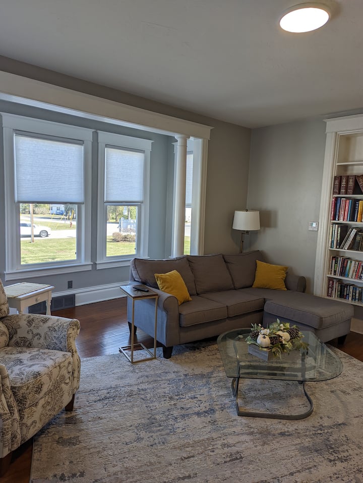 Deluxe Lower Apartment - Sturgeon Bay, WI