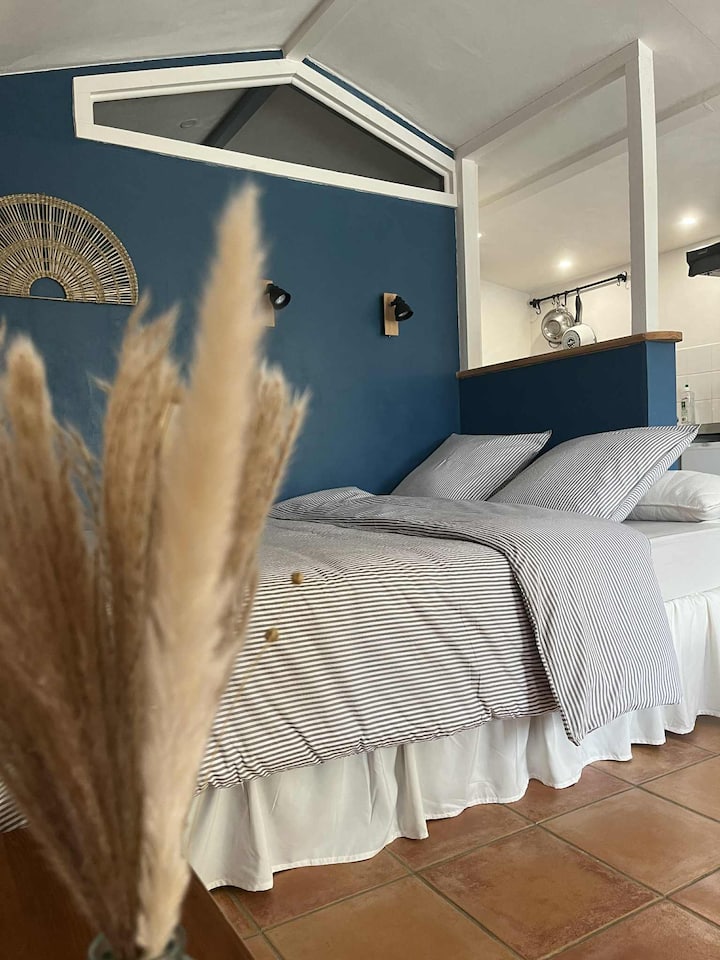 Studio Lumineux Au Coeur D'un Village De Charme. - Melle, France