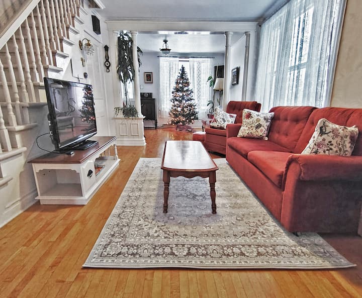 Maison Ancestrale Chaleureuse - Quebec