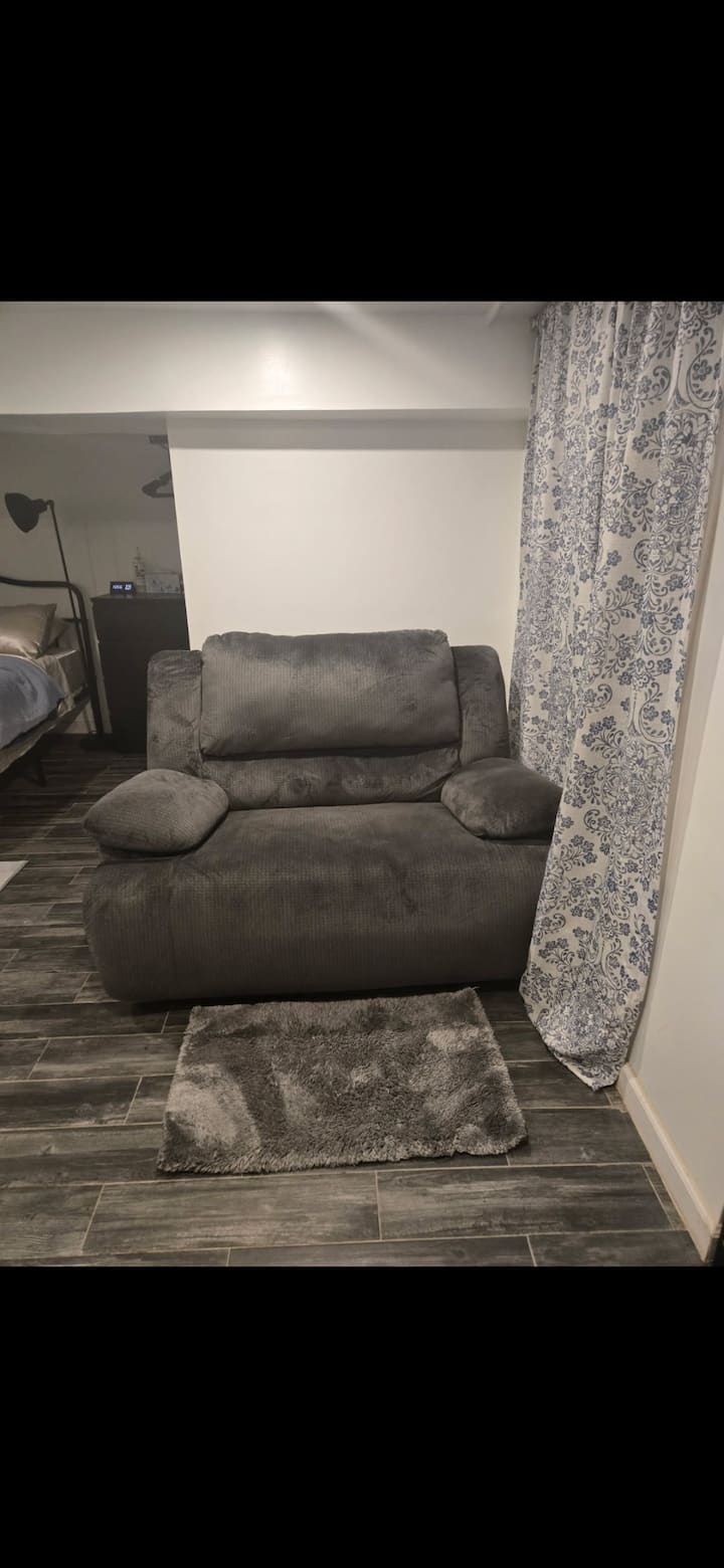 "1 Sweet Suite" Queens Studio Cozy & Clean - Garden City, NY