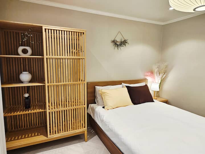 #홍대입구역_공항철도 1분#스마트tv55인치# - Seoul