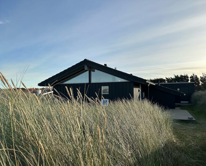 Skønt Sommerhus, 100 Meter Fra Havet - Klitmøller