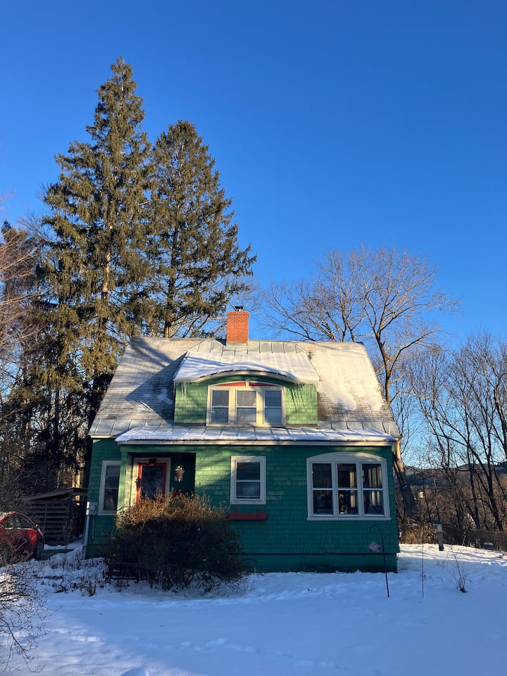 Entire Craftsman House Rental - Westminster, VT