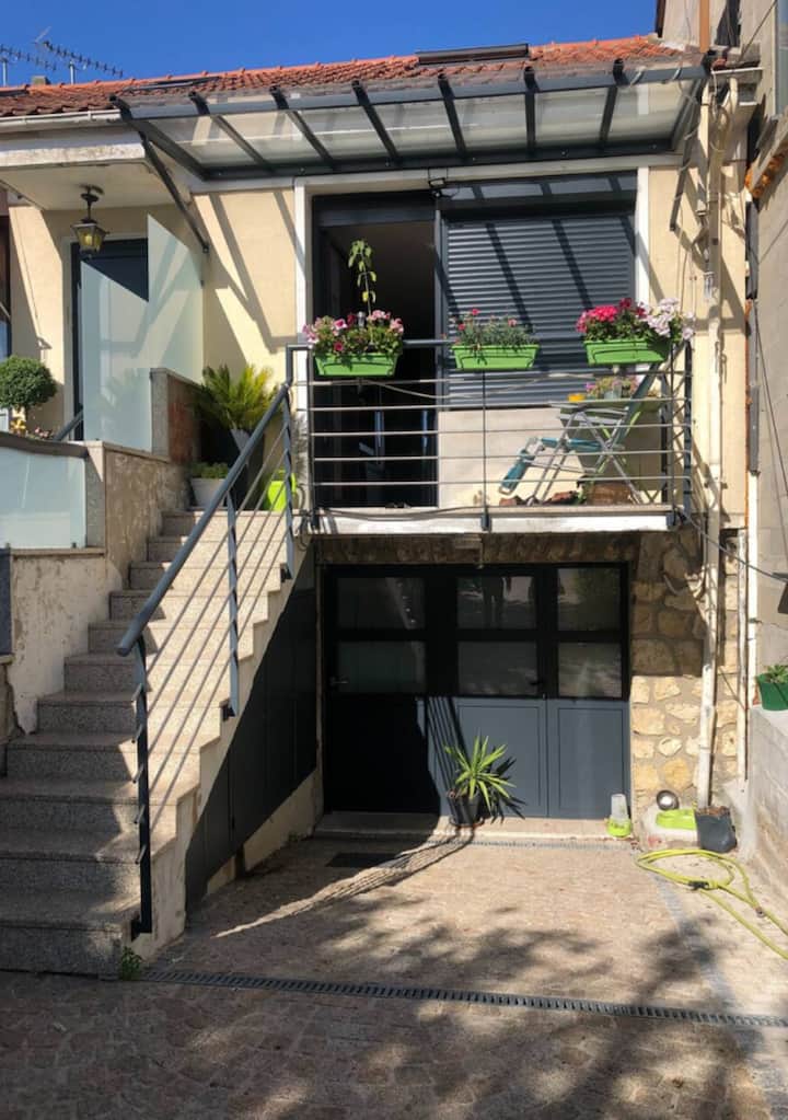 Maison 3 Pièces 65m2 Avec 2 Chambres - Argenteuil