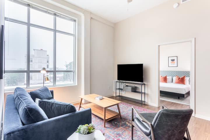 Mint House By Kasa | 3bd Apartment - Greenville, SC