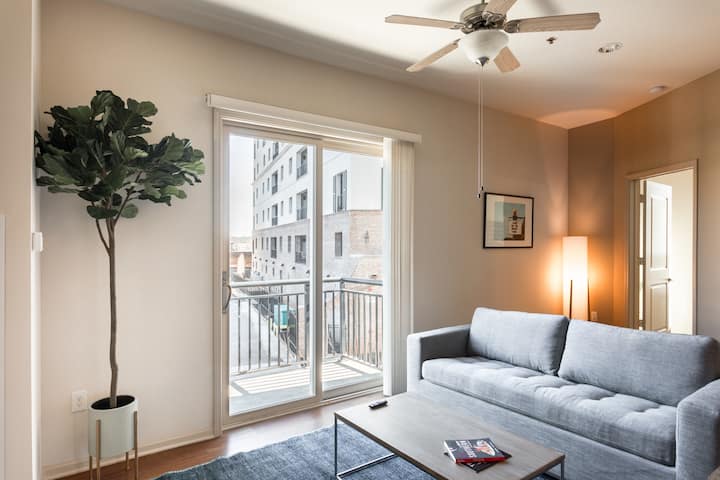 Mint House Greenville Downtown By Kasa | 2bd Suite - Greenville, SC
