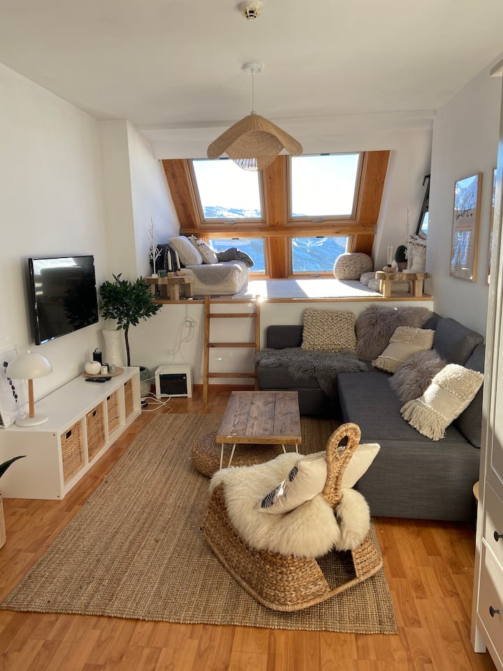 Bonito Apartamento En La Zona Media Con Vistas - Güejar Sierra