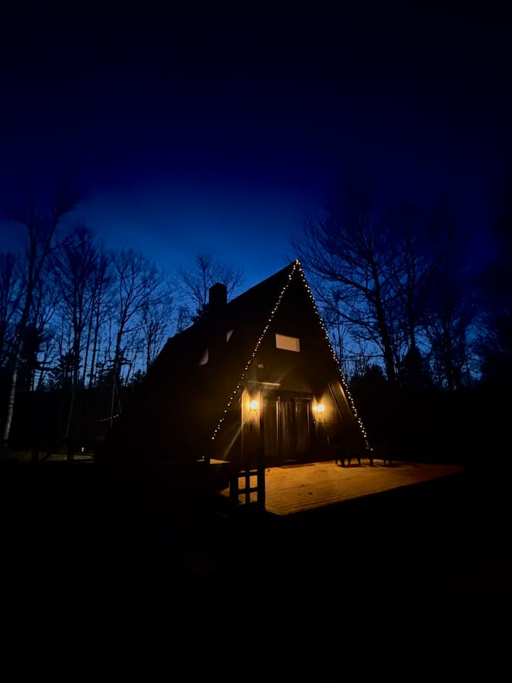 Cozy A-frame | Warm Fires, Skiing, Family Fun - Claremont, NH