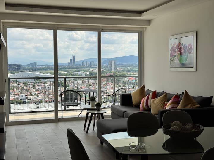 Real View Towers 2 Rec.  Décimo Piso. Super Vista - Zapopan