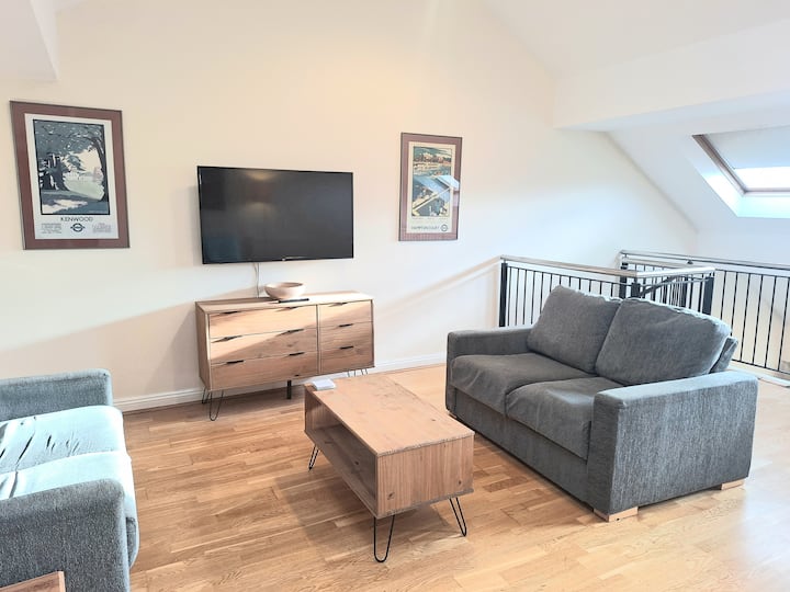 Gorgeous Flat Near City Centre Allocated Parking - Carlisle