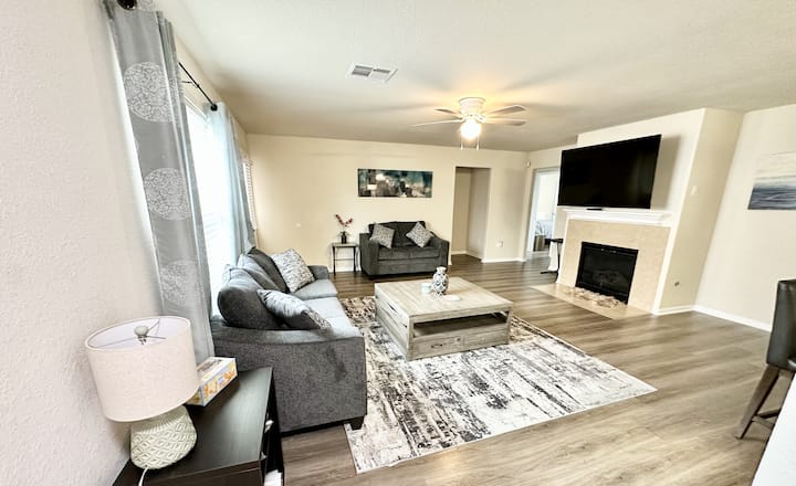 Cozy 3br/2ba One-story Home Katy, Energy Corridor - Katy, TX
