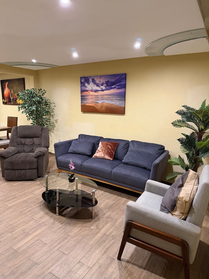 Villa Toscano One Block From Ferry - Cozumel