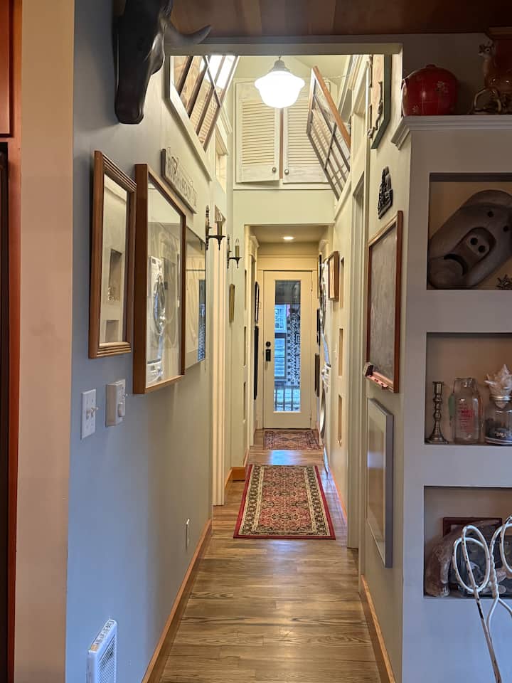 Tillamook Hidden Treasure Chest Fishing Cottage - Tillamook, OR