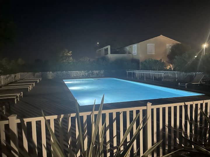 Bastidon Climatisé, 5 Min St-rémy, Linge Inclus - Camargue