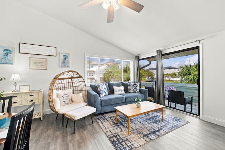 Dream Beach Oasis 3-min Walk To Beach/pool/renew - Florida Panhandle, FL