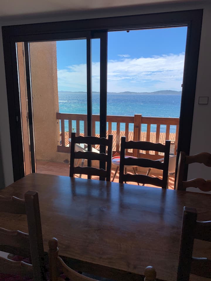 Appartement Les Pieds Dans L'eau - Carqueiranne