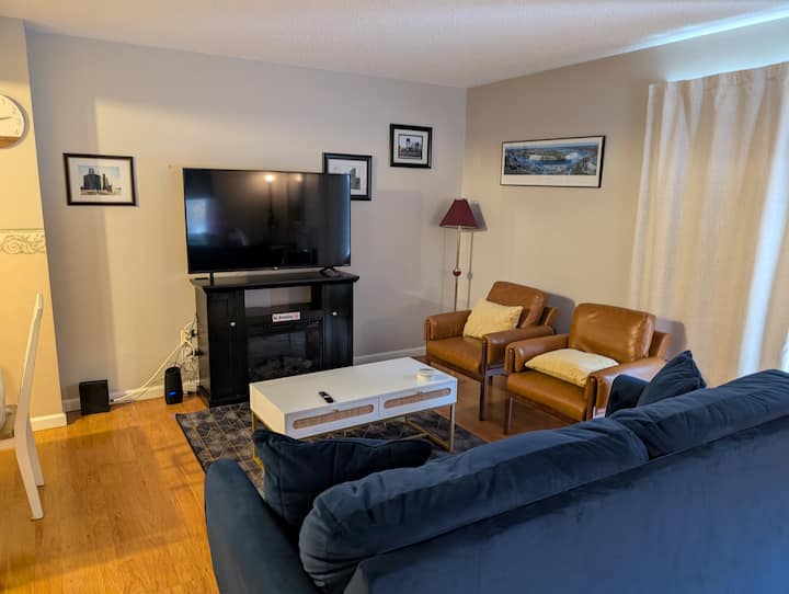 Lafayette Haven;3 Bdr Townhouse; Parking! - LECOM Harborcenter
