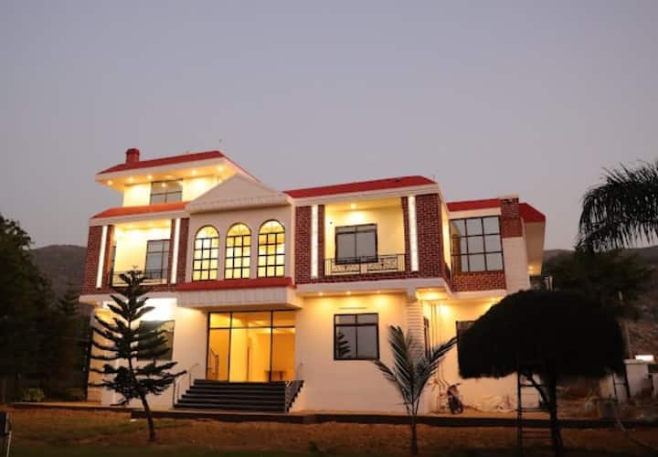 Beautiful Stay In Mountain Resort - Pushkar