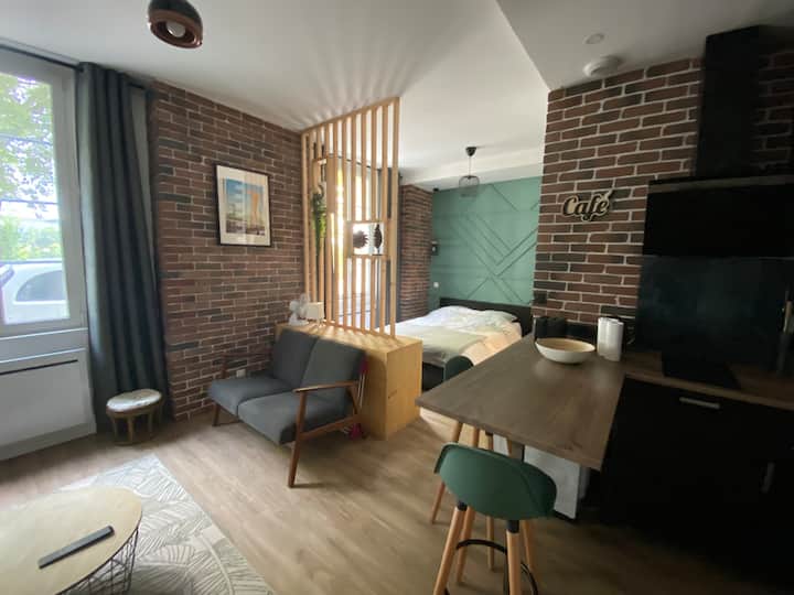 Le Magellan - Studio Confortable, Idéalement Situé - Forêt de Touffou