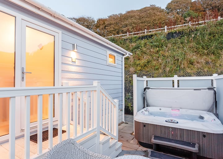 Driftwood Premier Sea View Cabin - North Devon District