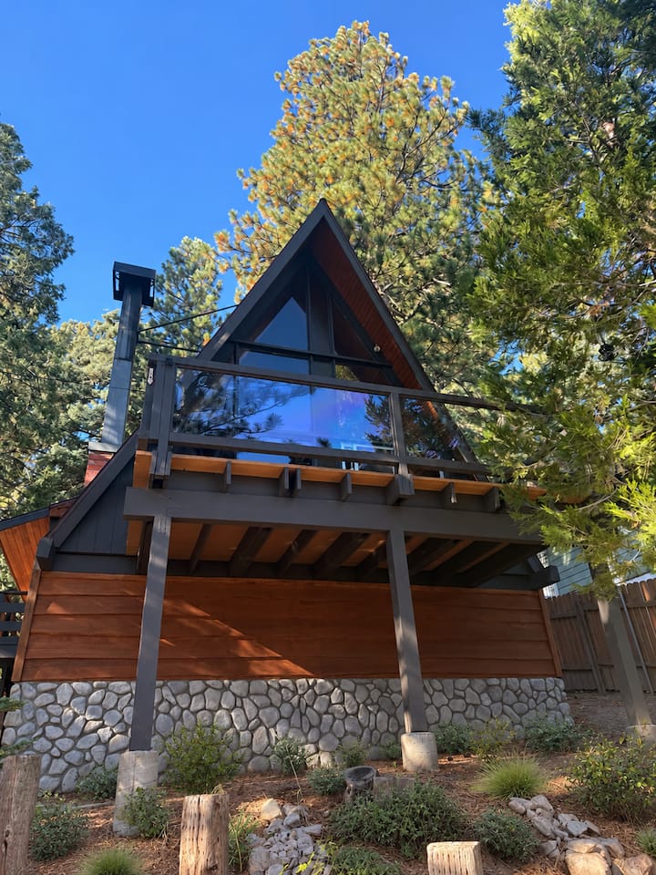 1965 Mid-century A-frame Forest Views - Running Springs, CA