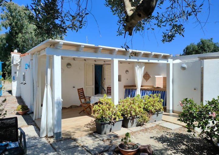 Cottage Con Veranda Attrezzata,giardino,vista Mare - Carloforte