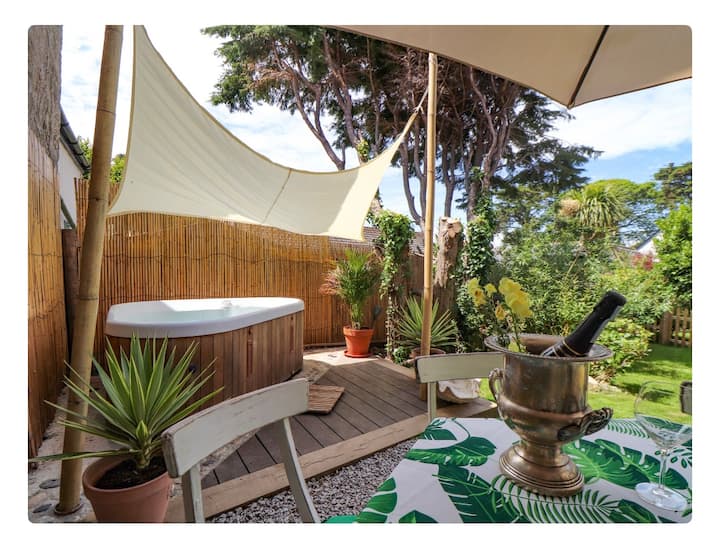 Relaxing Historic Roncon's Villa, The Paddock - Praa Sands