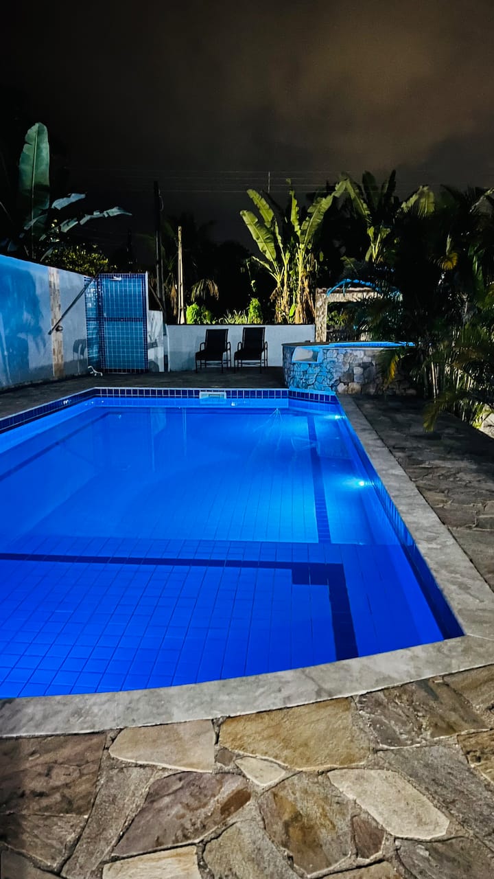 Casa De Praia Com Piscina No Litoral Norte De São Paulo - Caraguatatuba