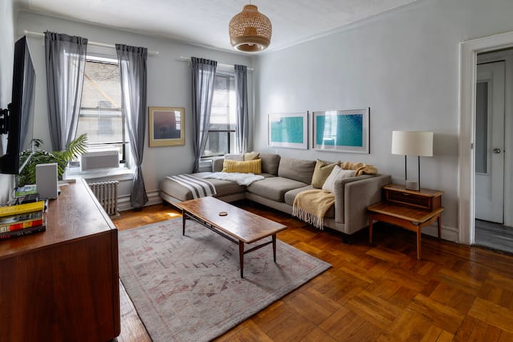 Prospect Park 2 Bedroom ~ Long Stays & Remote Work - New York City