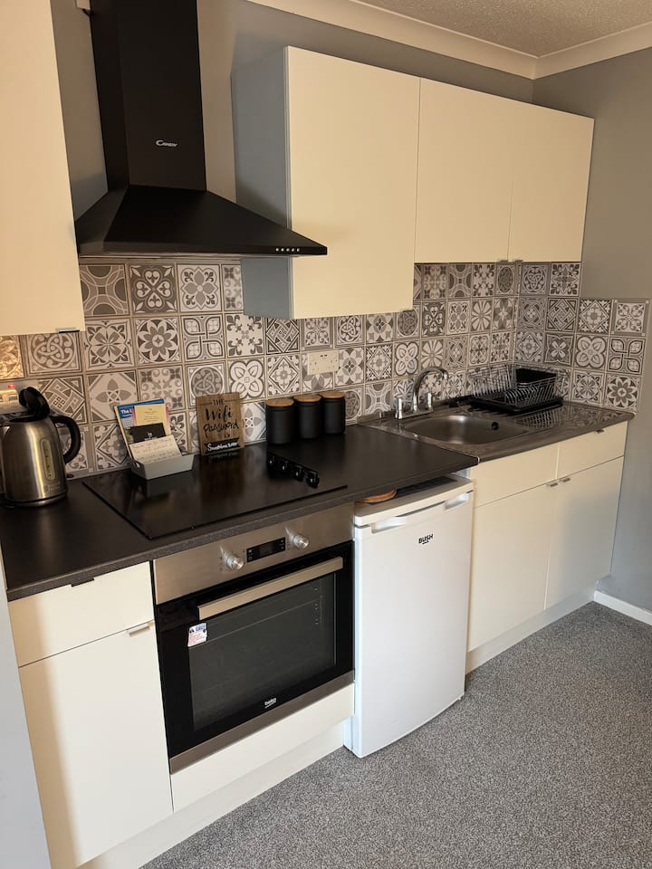 Usk Self Contained Flat In Usk Centre & Breakfast - Usk