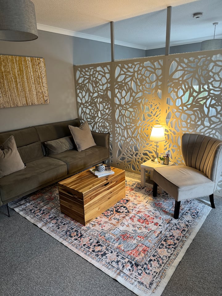 Usk Self Contained Flat In Usk Centre & Breakfast - Usk