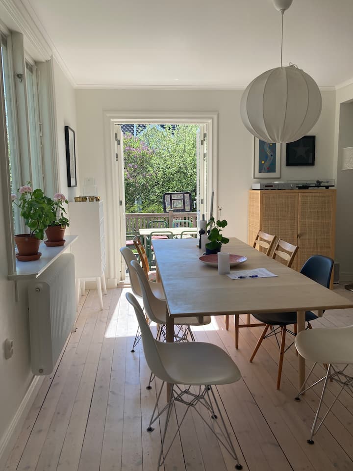 Charmig Villa Nära Stockholm City Och Mälaren Sjö - Stockholm