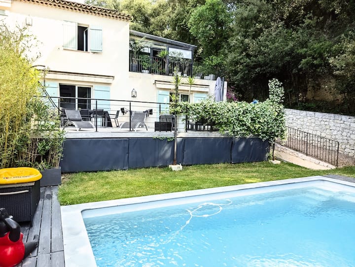 Detached House Near Cagnes-sur-mer Center - Villeneuve-Loubet