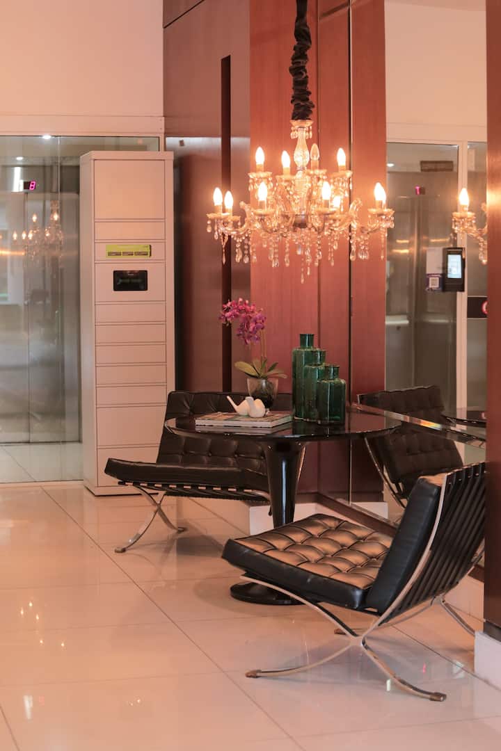 702 | Loft Próx. Ufjf/shop. Indepen | Garagem E Ar - Juiz de Fora