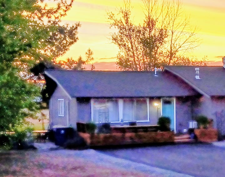Bradley Bungalow, In Bend City, No Pet Allergens - Bend, OR