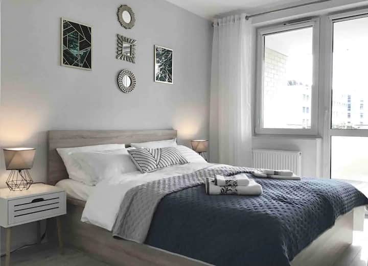Comfortable Apartment With Balcony - Kołobrzeg