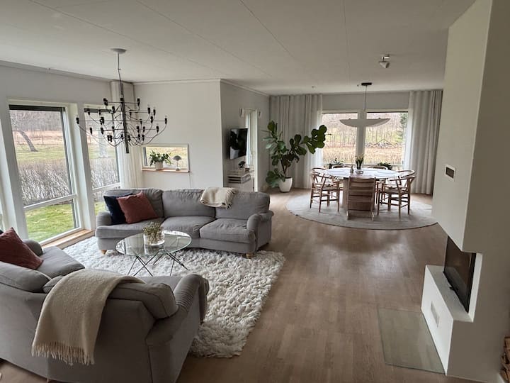 Villa Outside Kalmar By The Sea With Pool. - Kalmar