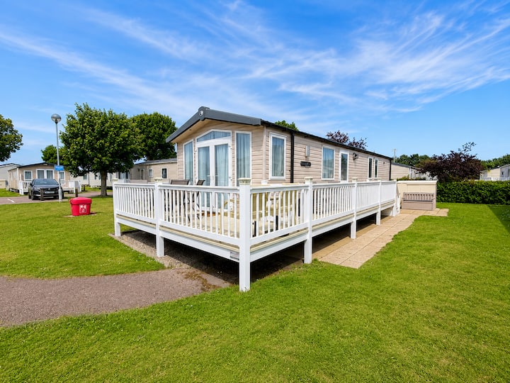 Beautiful 8 Berth Caravan For Hire At Seashore Haven Park In Norfolk Ref 22039c - Suffolk