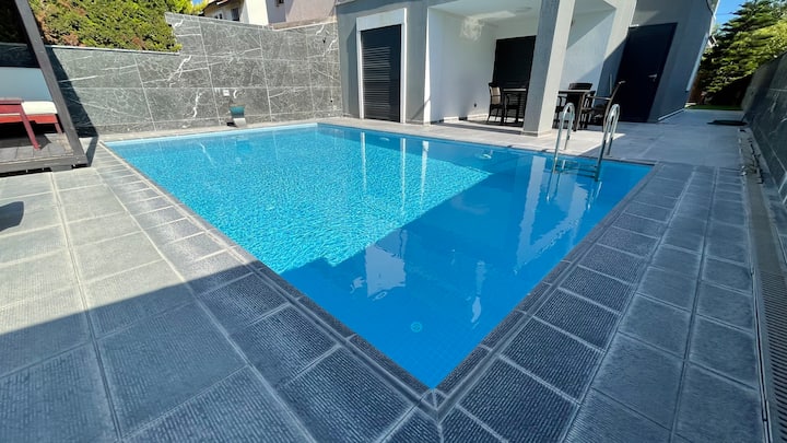 Luxury Villa With Private Pool In Alaçatı - Çeşme