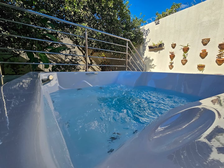 Lake - Spa Com Hidromassagem Aquecida - Caldas Novas